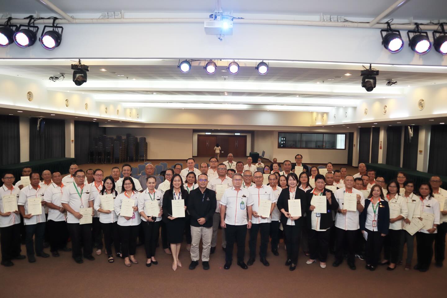 MAJLIS PENYAMPAIAN PINGAT PERKHIDMATAN SETIA SALCRA 2023