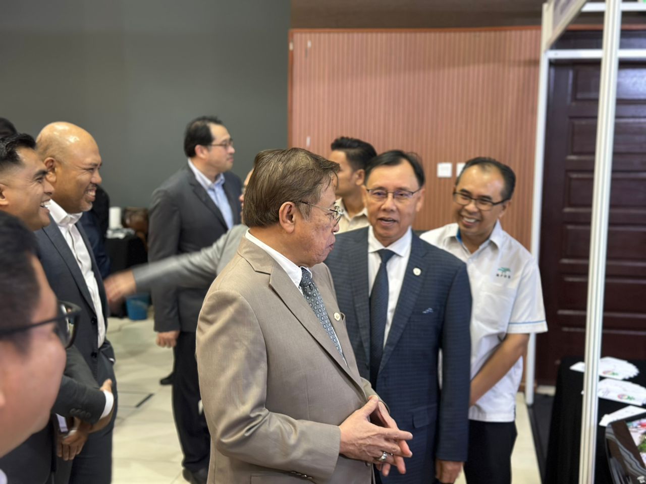 MAJLIS PERTUKARAN MEMORANDUM PERSEFAHAMAN ANTARA SALCRA DAN MPOB SEMASA ...